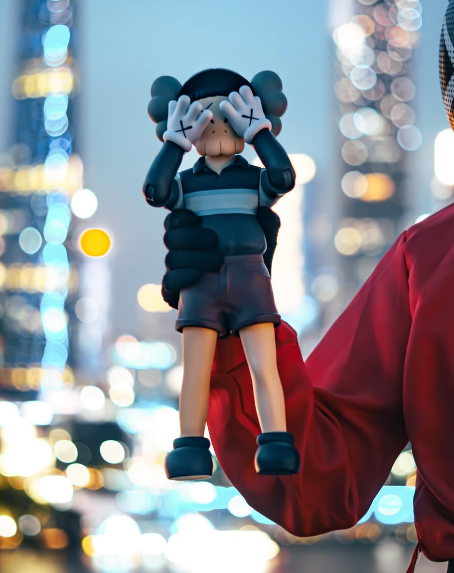 KAWS - Squid Game Chul-su Tribute – 7 ART STORE USA